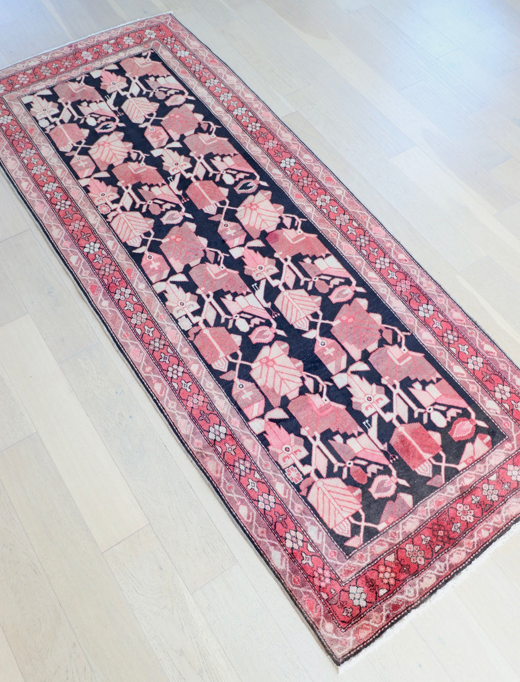 Taylor 3'11" x 9'8" – Loom + Kiln