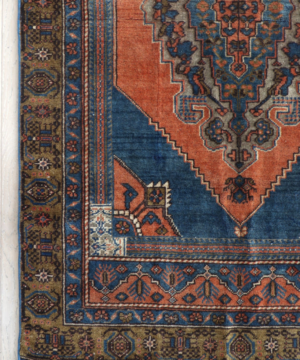 Persian Rugs – Loom + Kiln